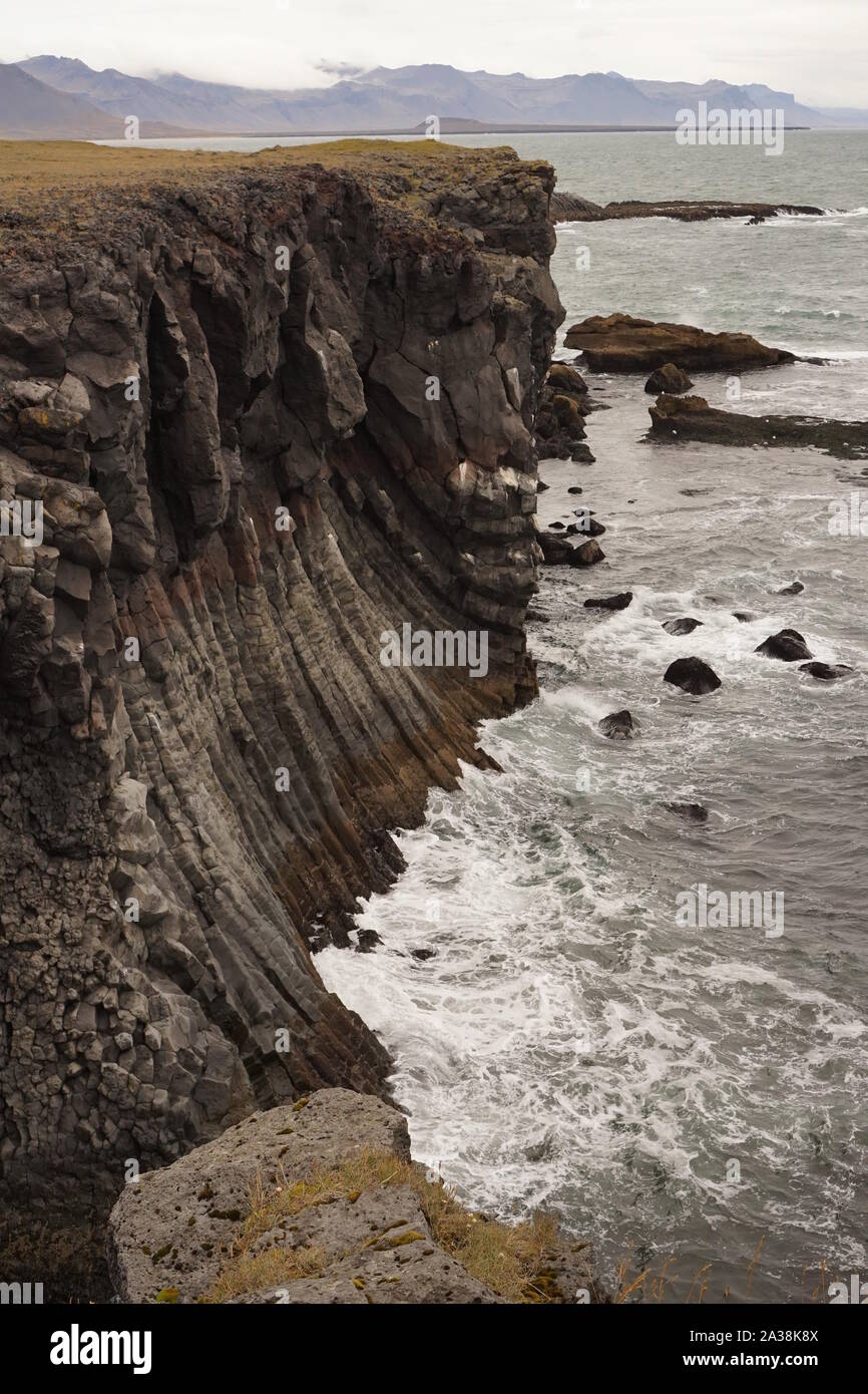 Cliff face edge hi-res stock photography and images - Alamy