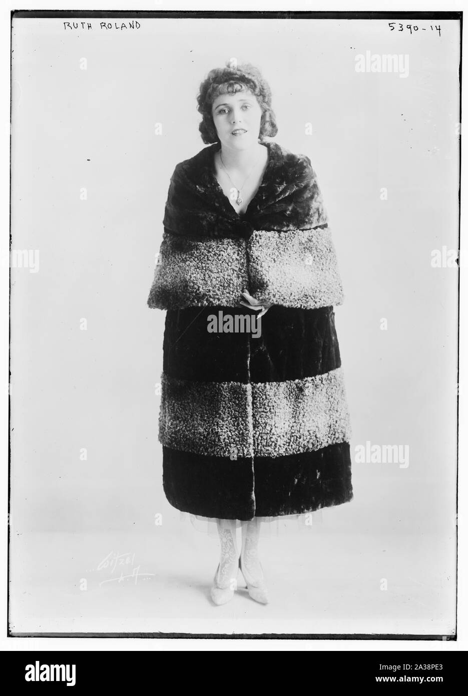 Ruth roland hi-res stock photography and images - Alamy