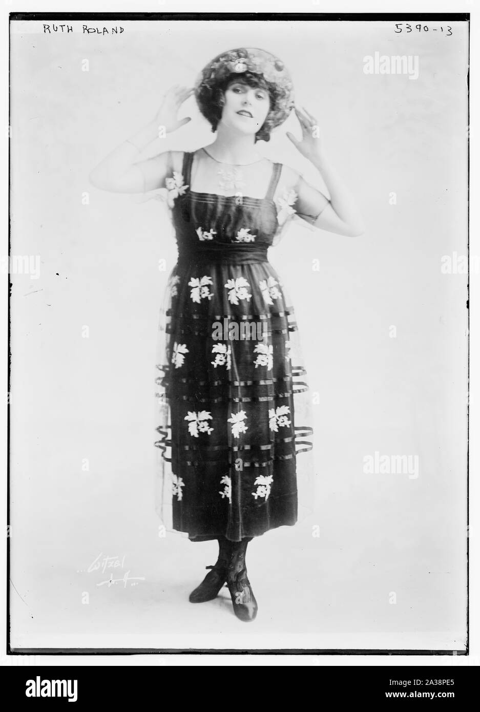 Ruth roland hi-res stock photography and images - Alamy