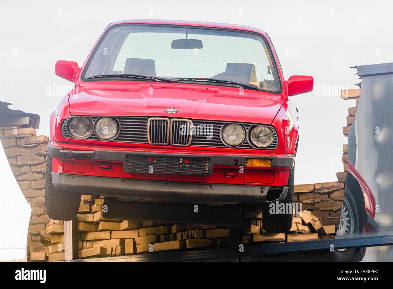 Car smash wall hi-res stock photography and images - Alamy