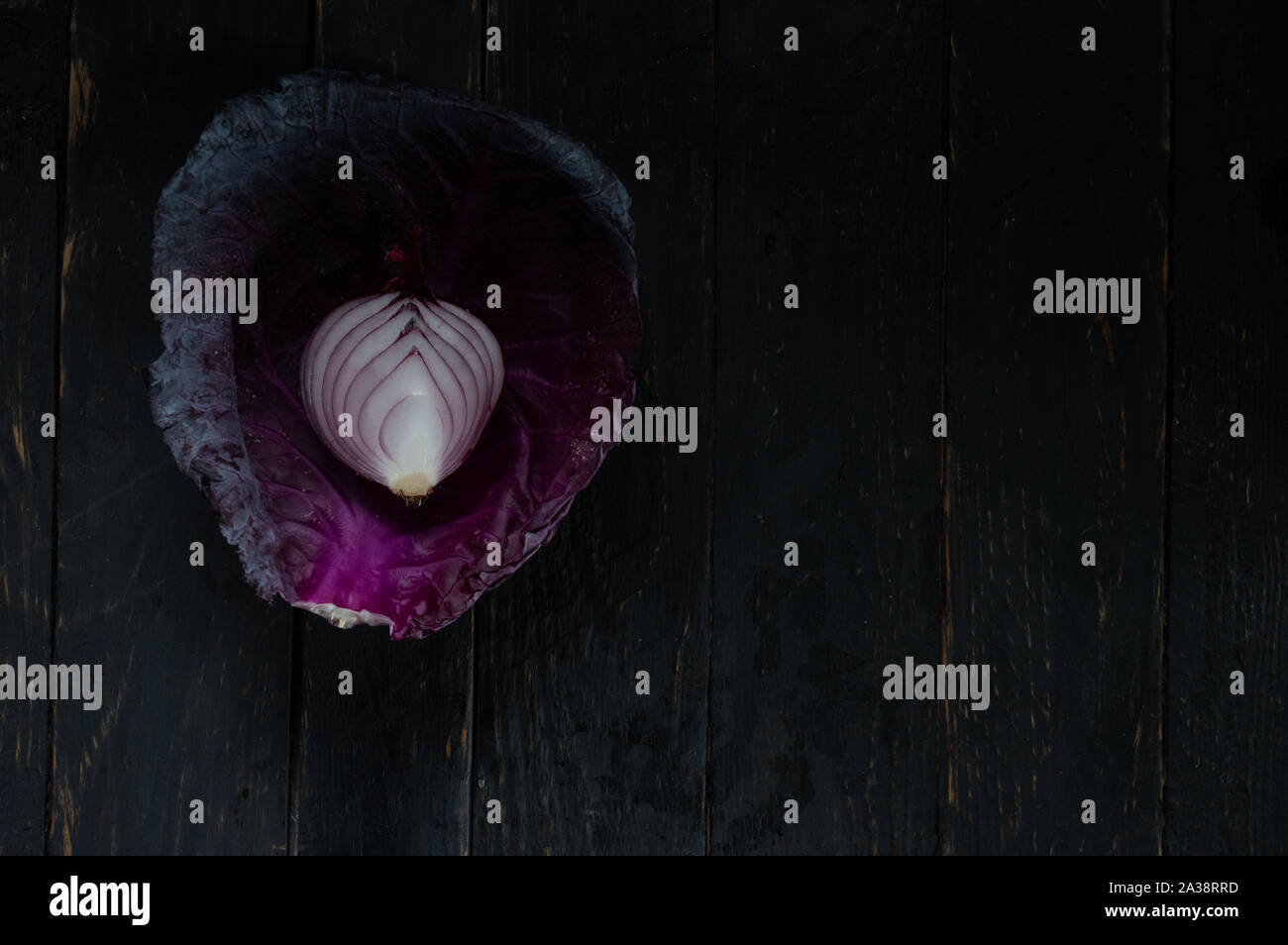 Leaf of cabbage and cut onion. Onion texture. Onions in cabbage Stock ...