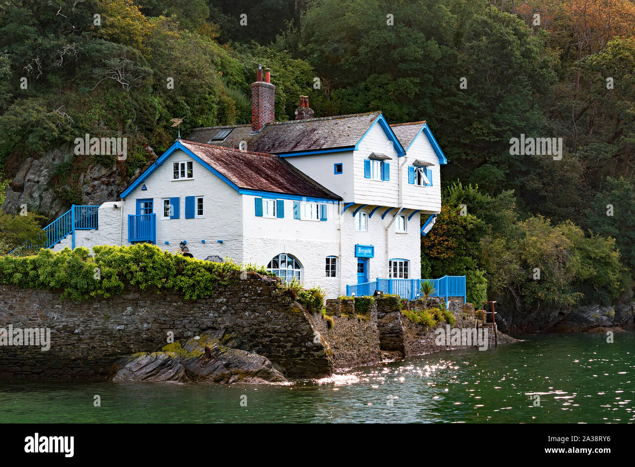 Ferryside fowey cornwall hi-res stock photography and images - Alamy