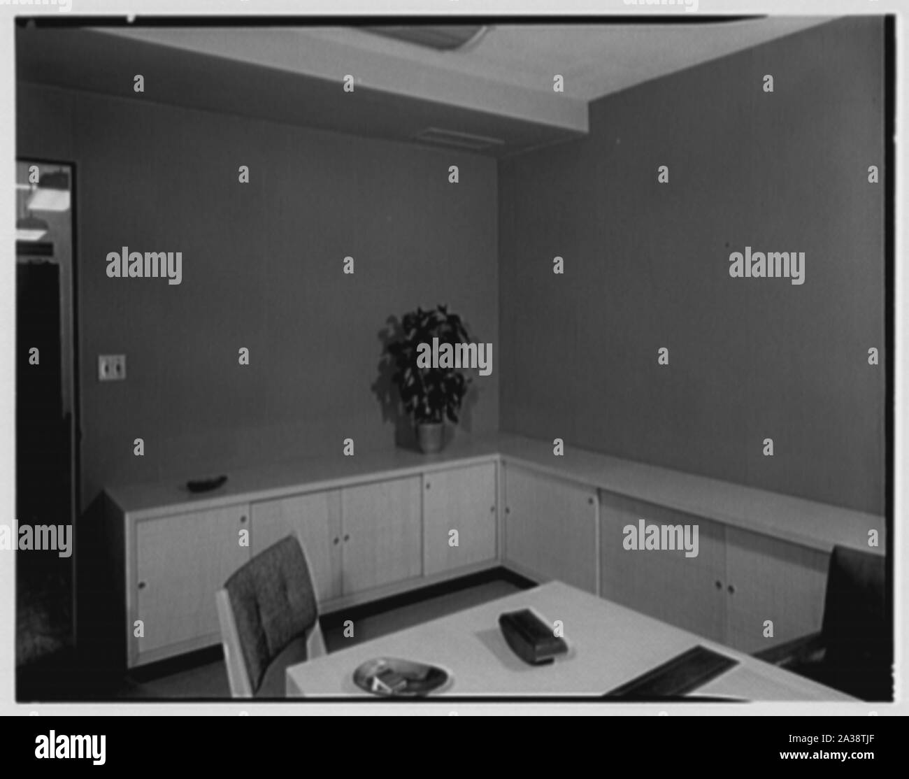 SAPT, Inc., 655 Madison Ave., New York City Stock Photo - Alamy