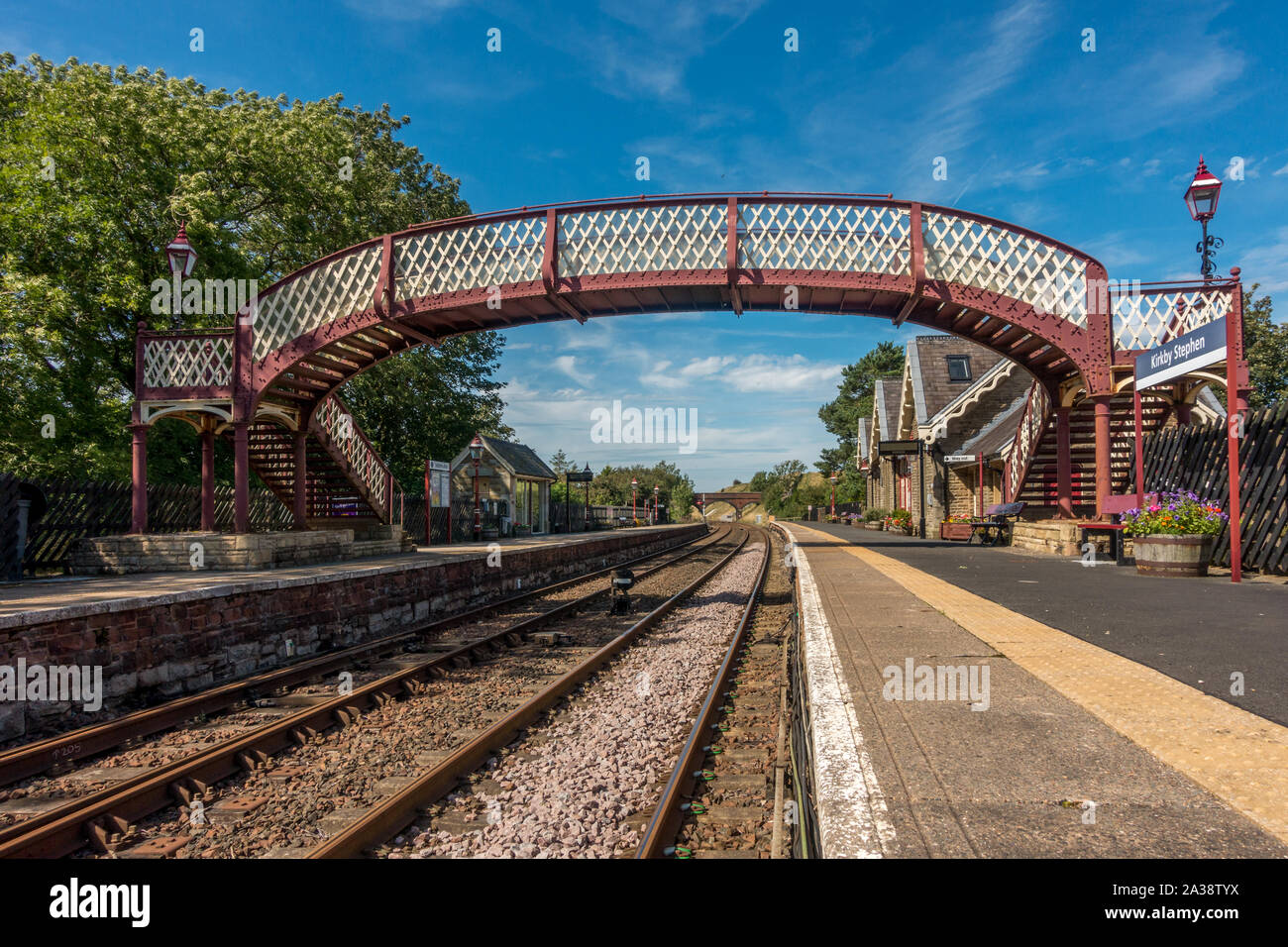 Old footbridge yorkshire dales hi-res stock photography and images - Alamy