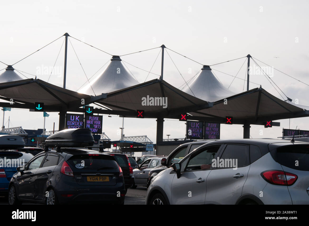 Border force uk hi-res stock photography and images - Alamy