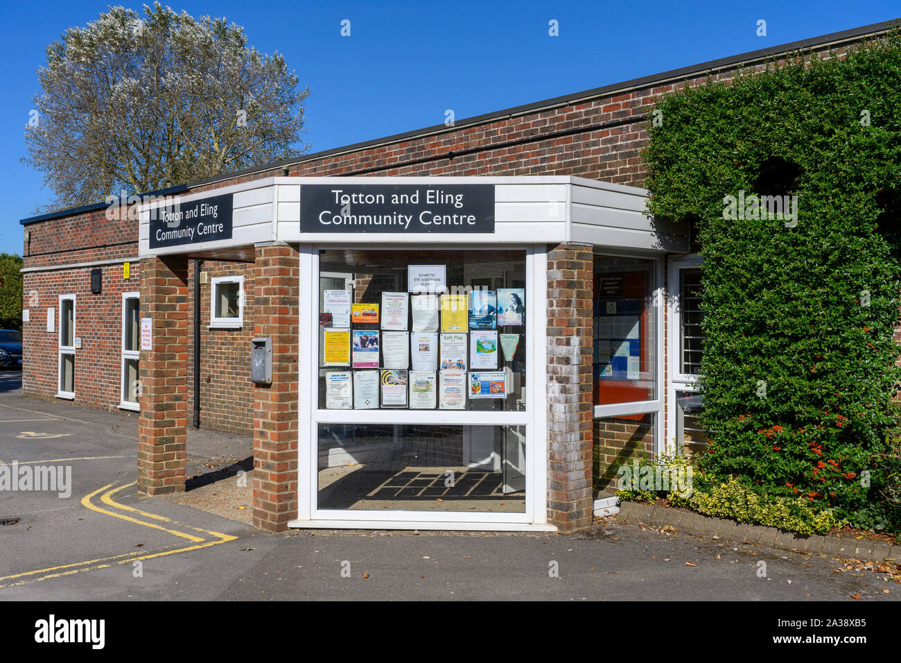 Totton and Eling Community Centre Entrance, Totton, Hampshire, England ...