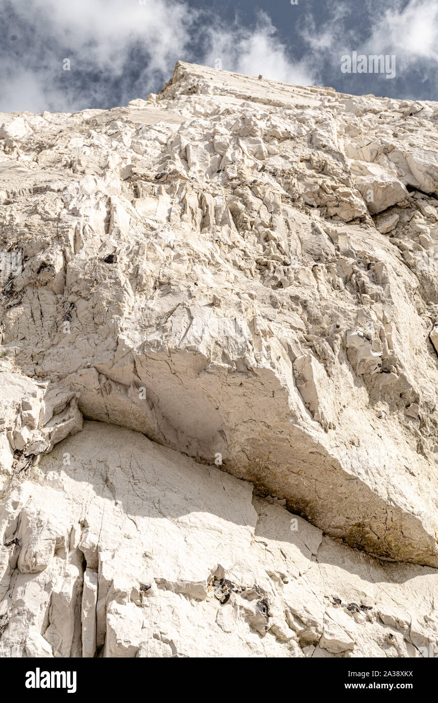 Weathered chalk cliff hi-res stock photography and images - Alamy