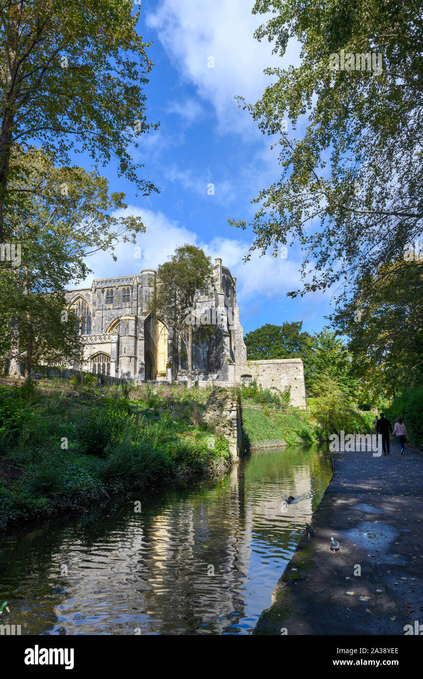 Christchurch Priory, Christchurch, Dorset, England, UK Stock Photo - Alamy