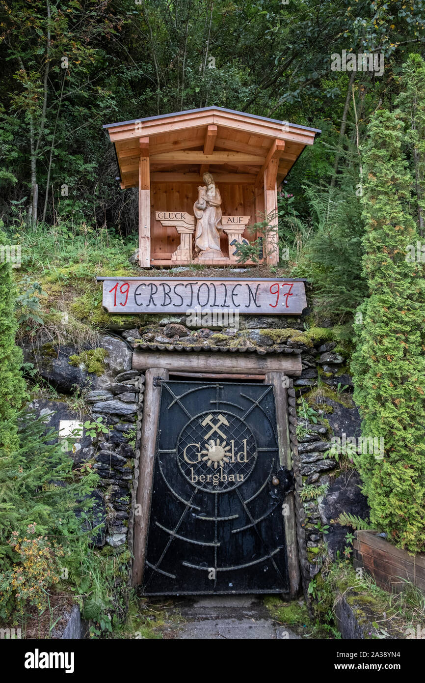 Zell am see austria museum hi-res stock photography and images - Alamy