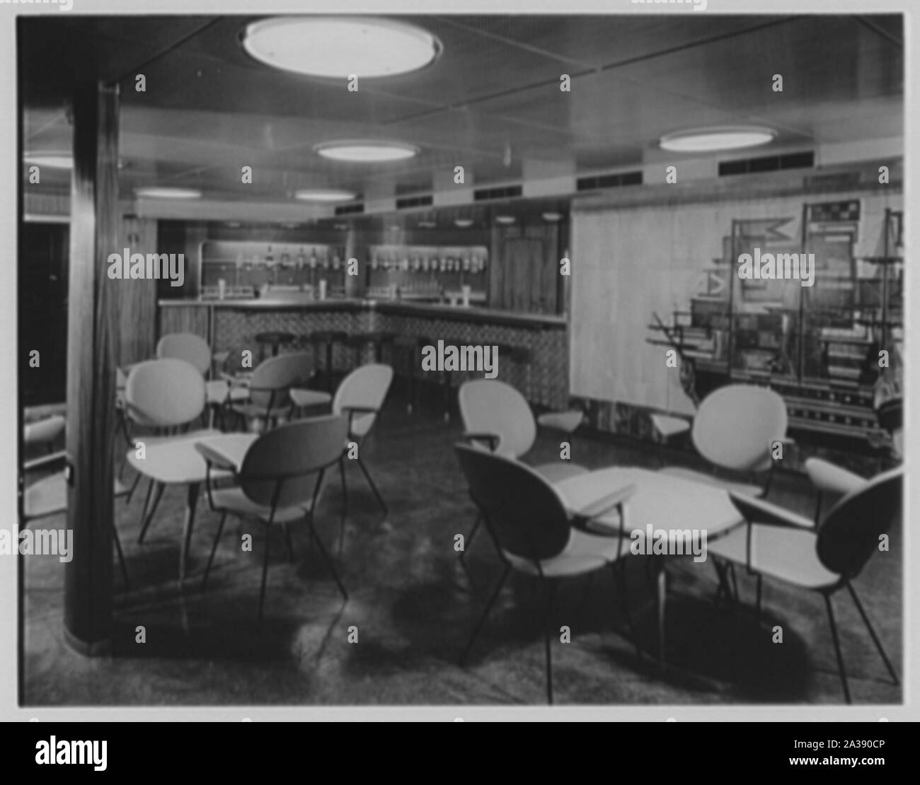 Ship hull line Black and White Stock Photos & Images - Alamy