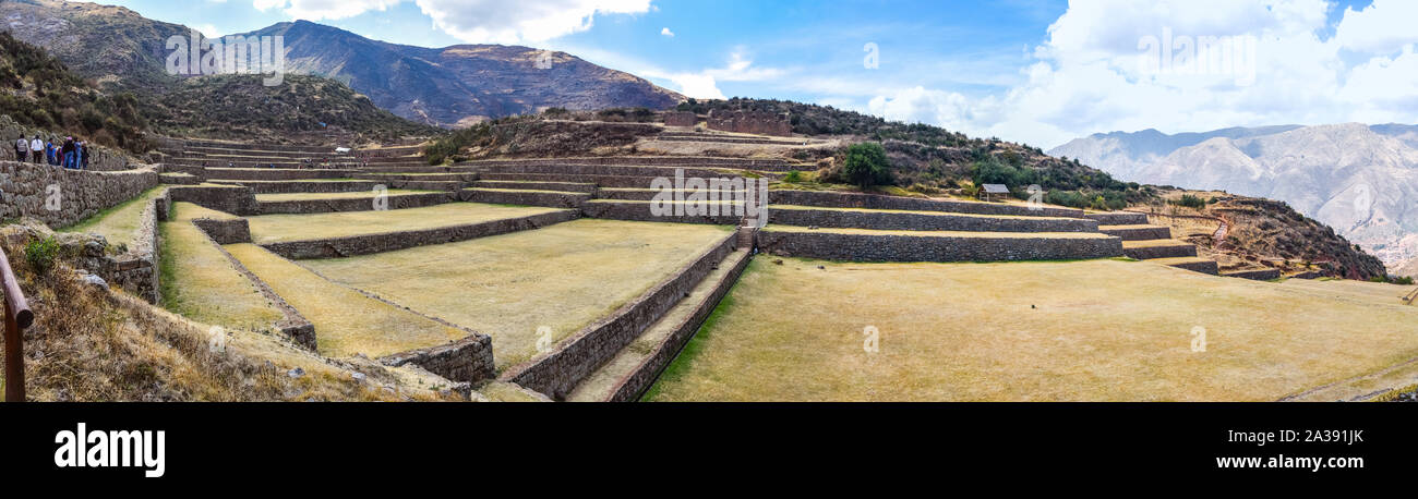 Inka stone wall design hi-res stock photography and images - Alamy