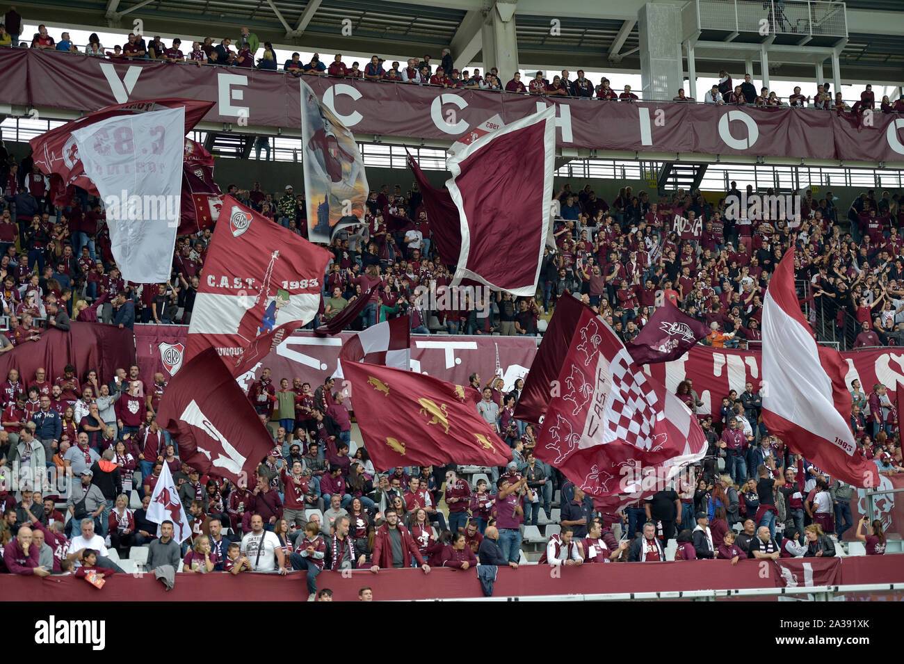 Shows turin hi-res stock photography and images - Alamy