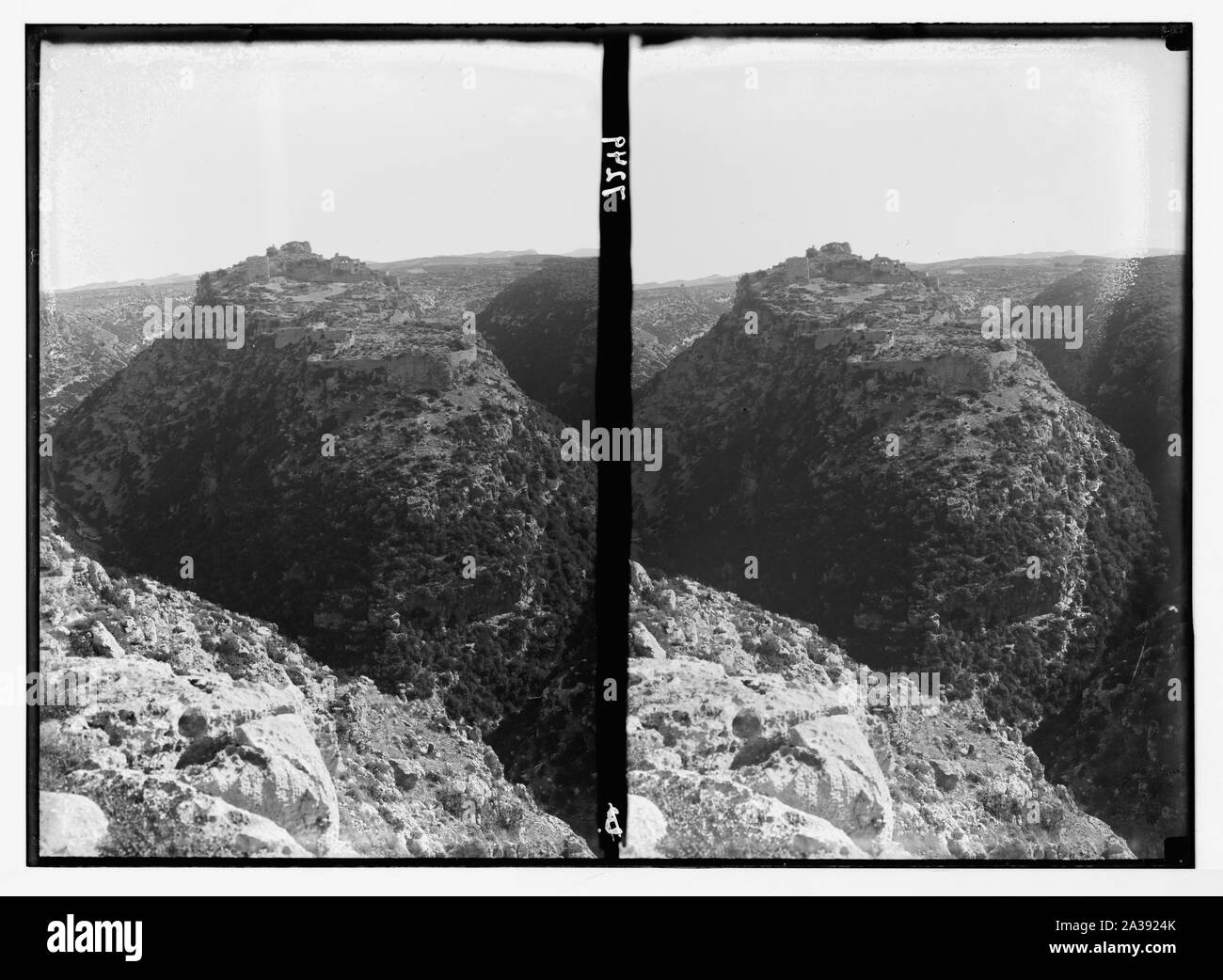 Sahyun castle hi-res stock photography and images - Alamy