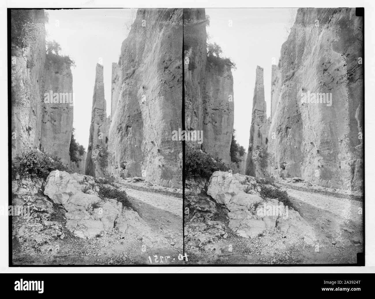 Sahyun Castle. Draw bridge column in moat. Saladin's Bridge Stock Photo ...