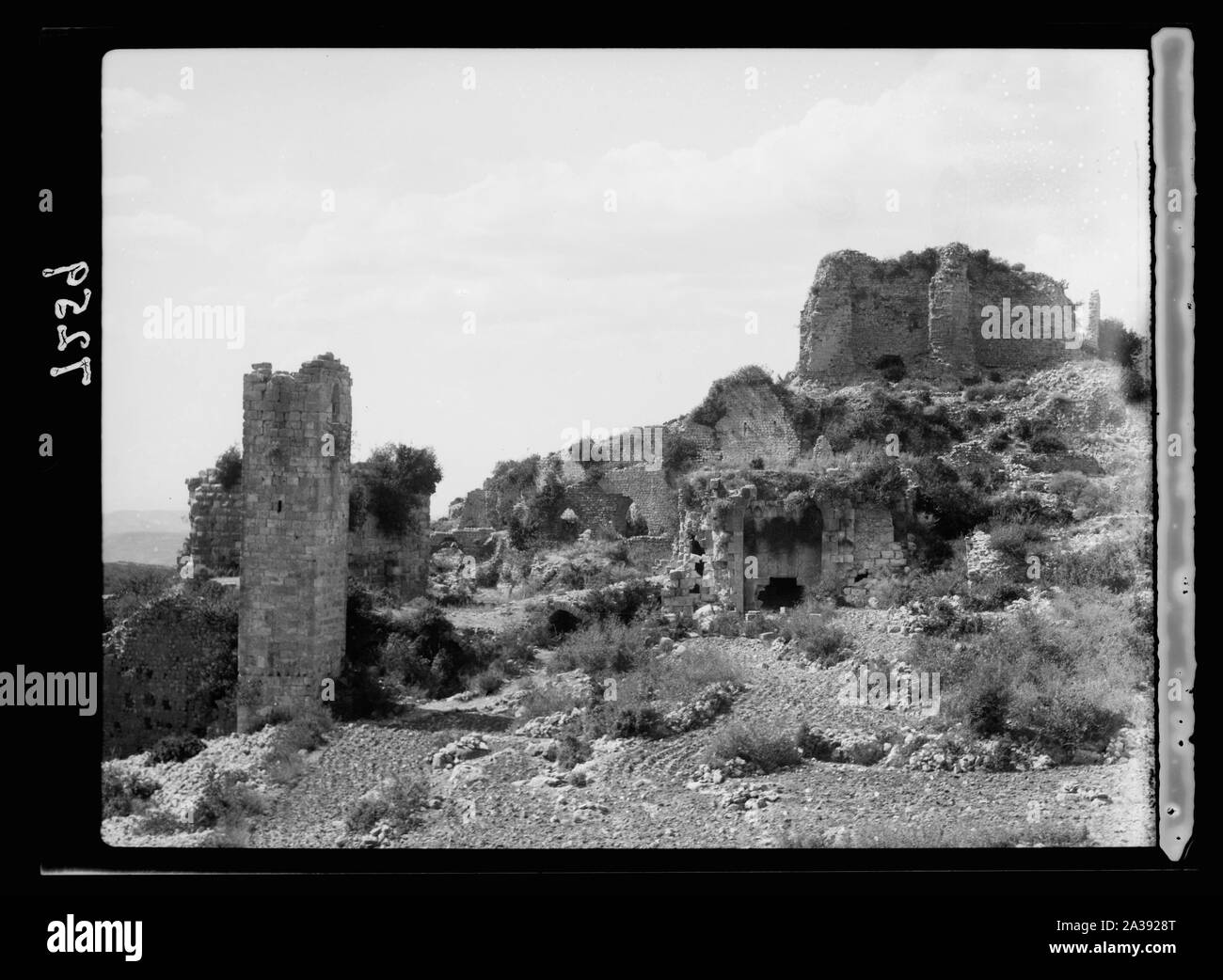 Sahyun Castle. The keep with curtain walls Stock Photo - Alamy