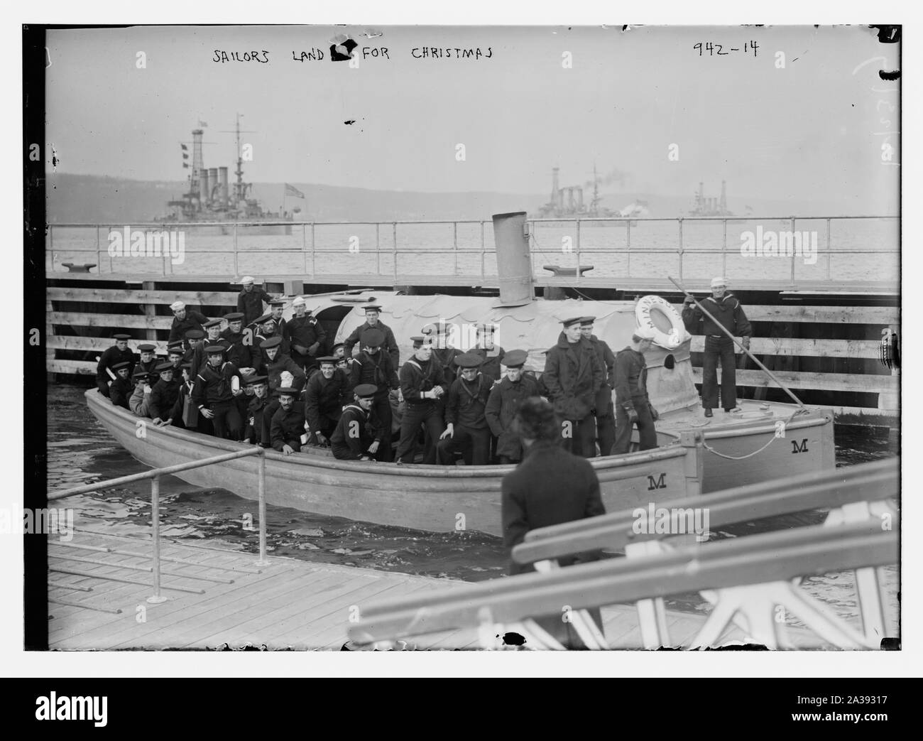 Xmas in coming hi-res stock photography and images - Alamy