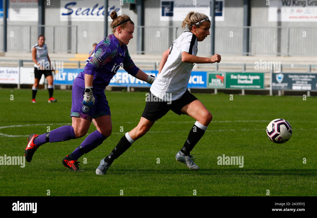 Emily read hi-res stock photography and images - Alamy