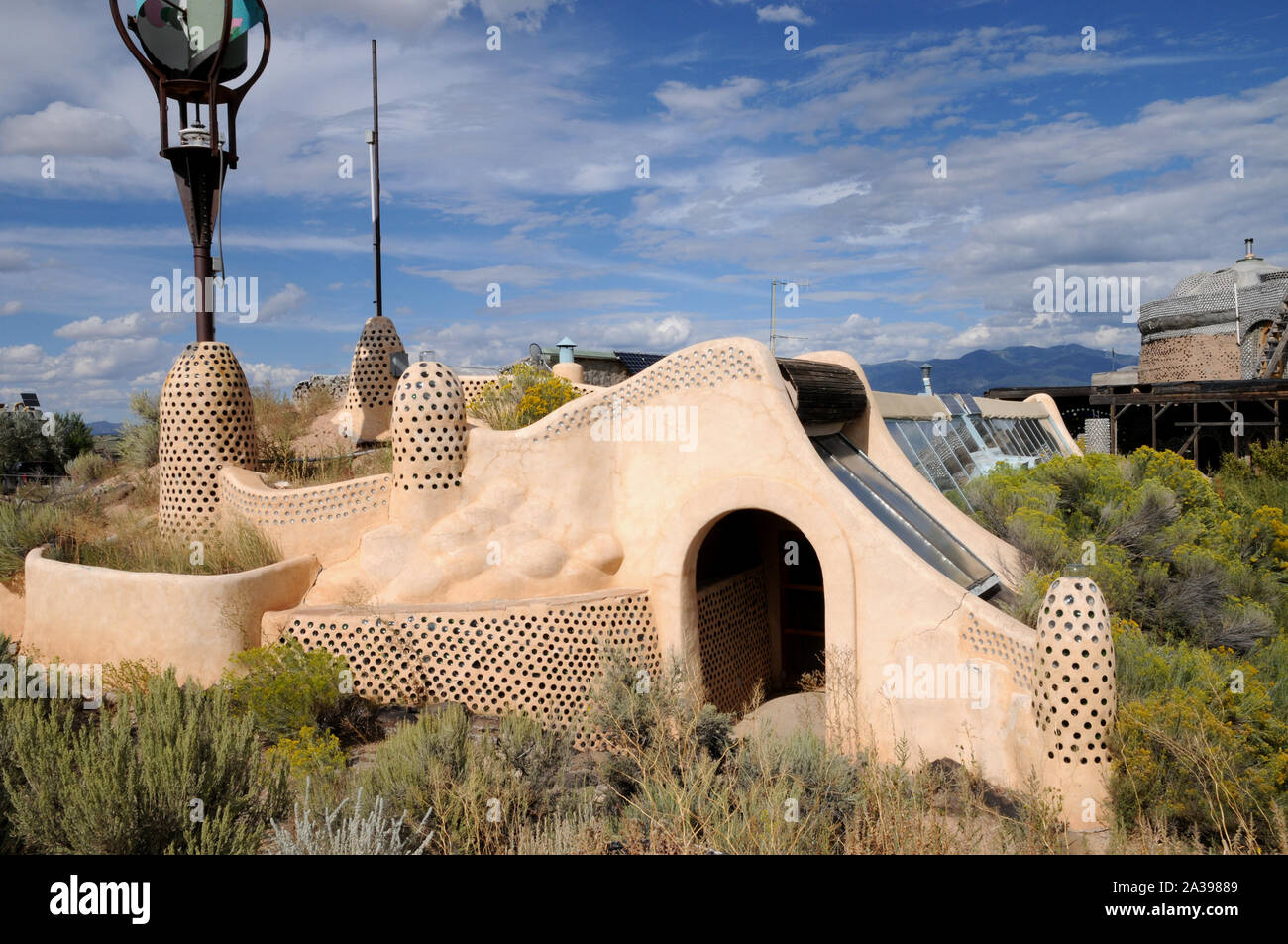 Earthship Biotecture Logo