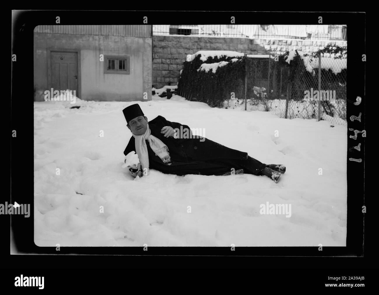 Stark winter scene snow Black and White Stock Photos & Images - Alamy