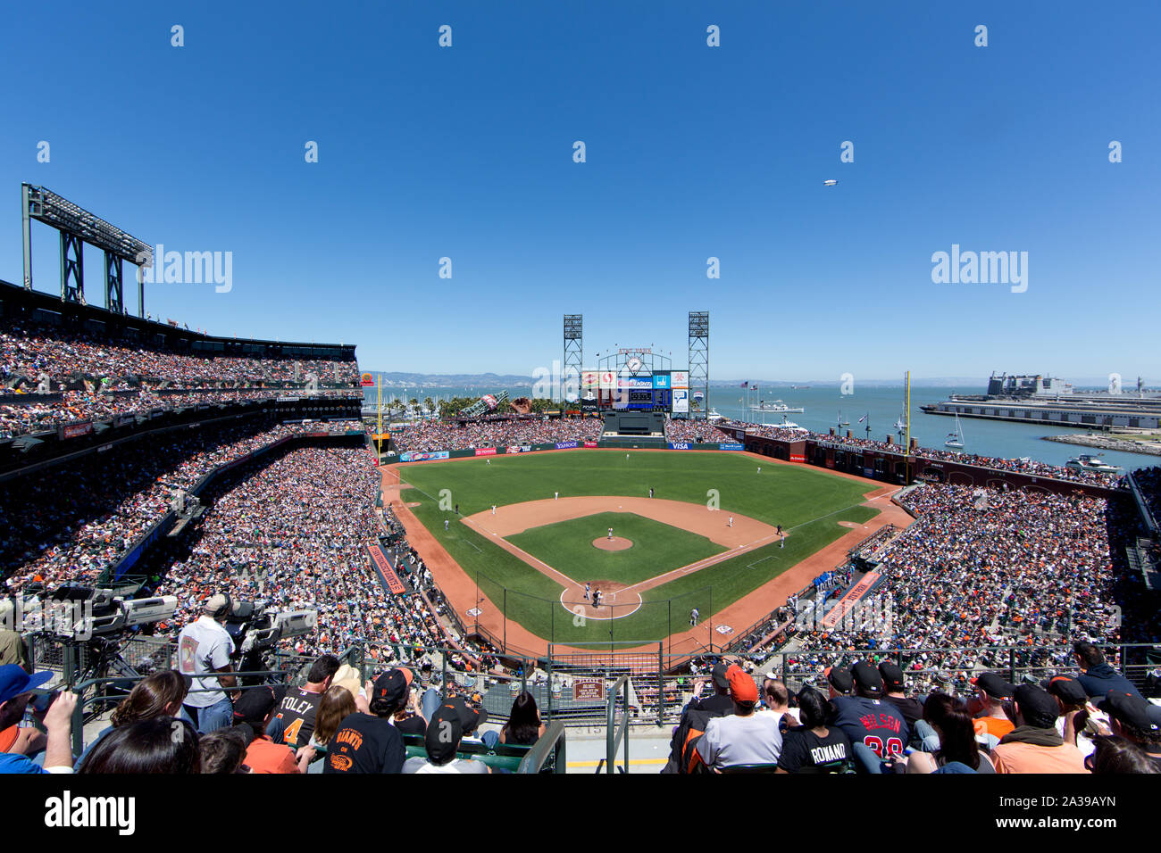 San Francisco Giants baseball team plays the Chicago Cubs at AT&T ball ...