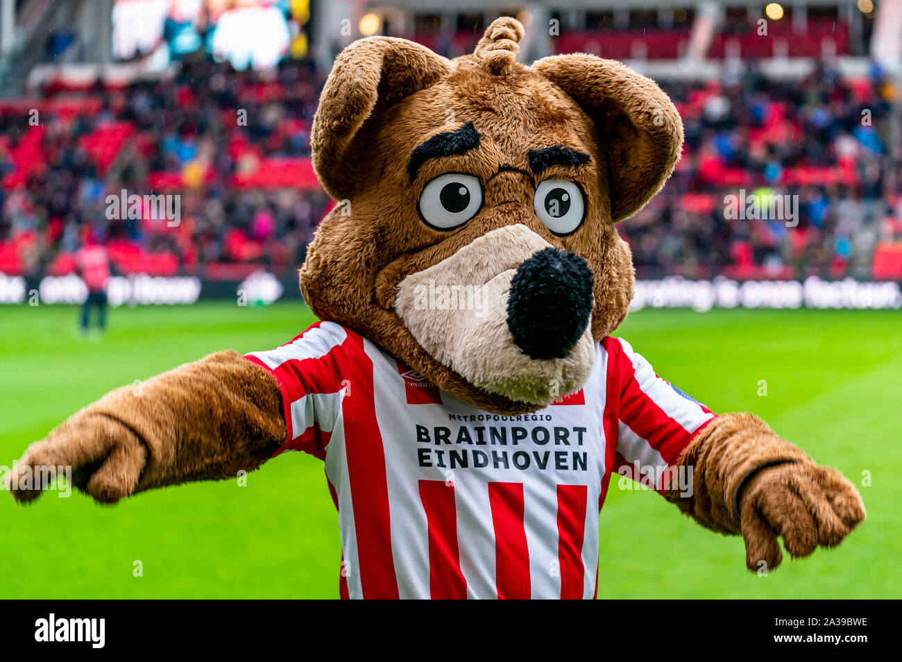 EINDHOVEN, Netherlands. 06th Oct, 2019. football, Philips Stadium ...