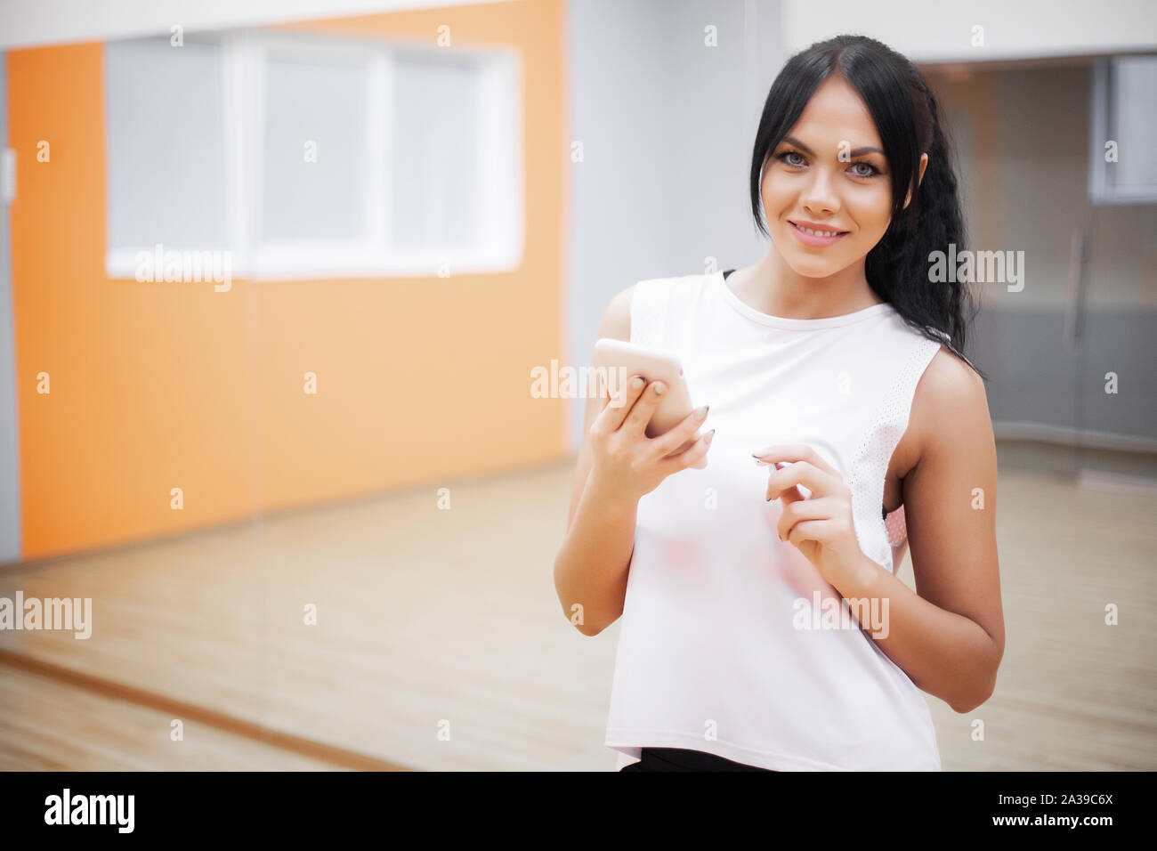 Healthy Lifestyle. Fitness woman doing exercises in gym Stock Photo - Alamy