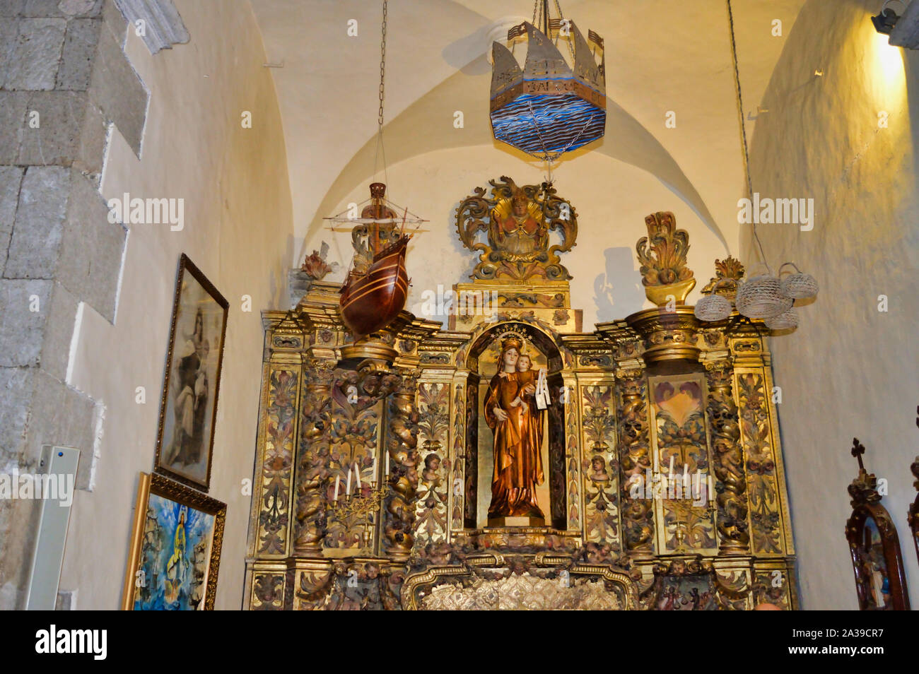 Santa Maria Church, Cadaques, interior view Stock Photo - Alamy
