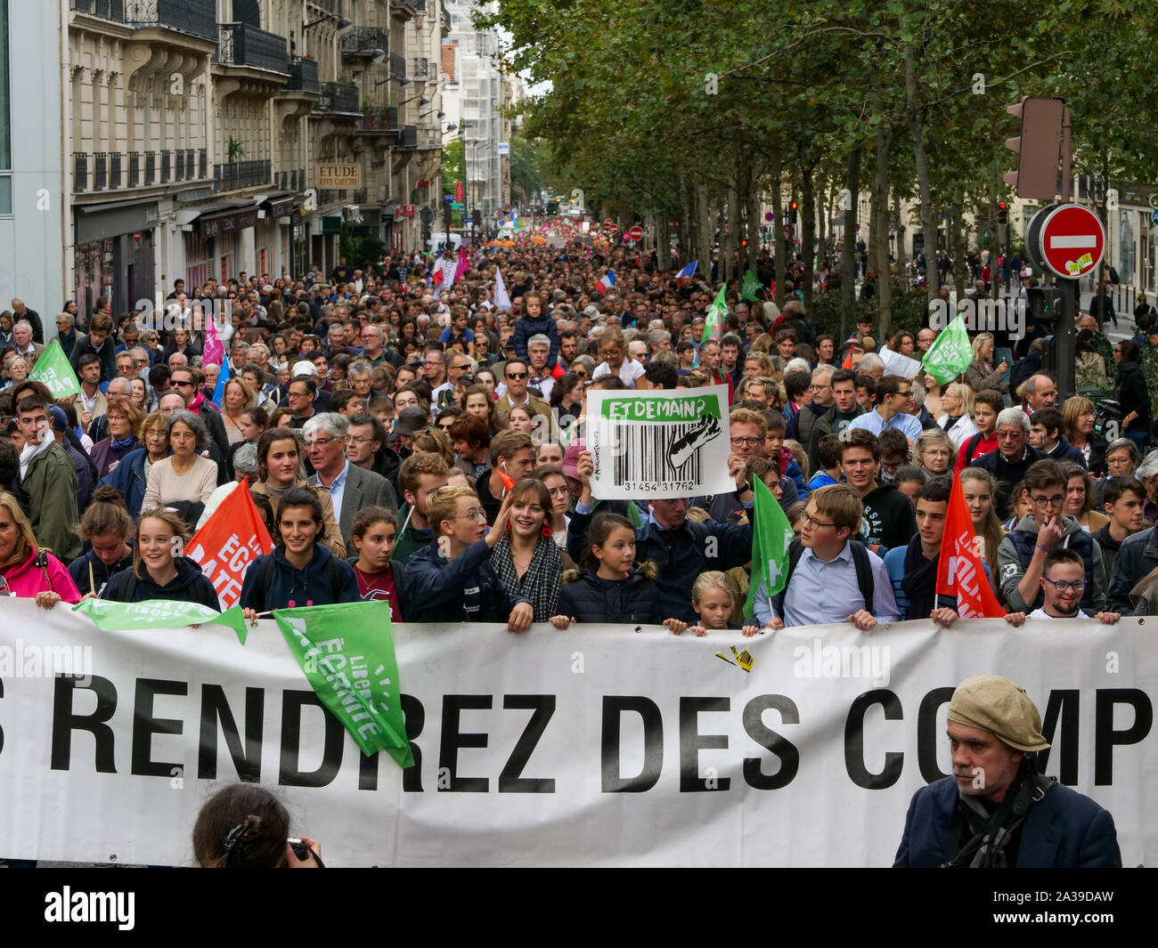 Protestation pour enfants hi-res stock photography and images - Alamy