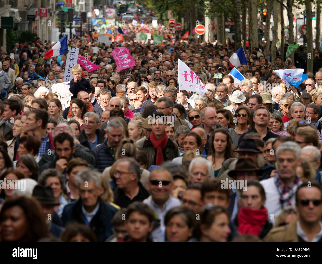 Protestation pour enfants hi-res stock photography and images - Alamy