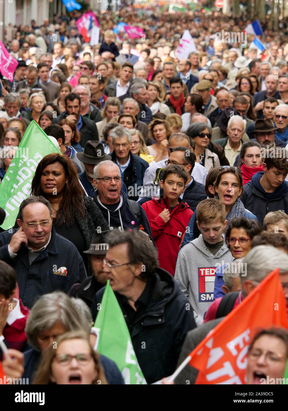 Protestation pour enfants hi-res stock photography and images - Alamy