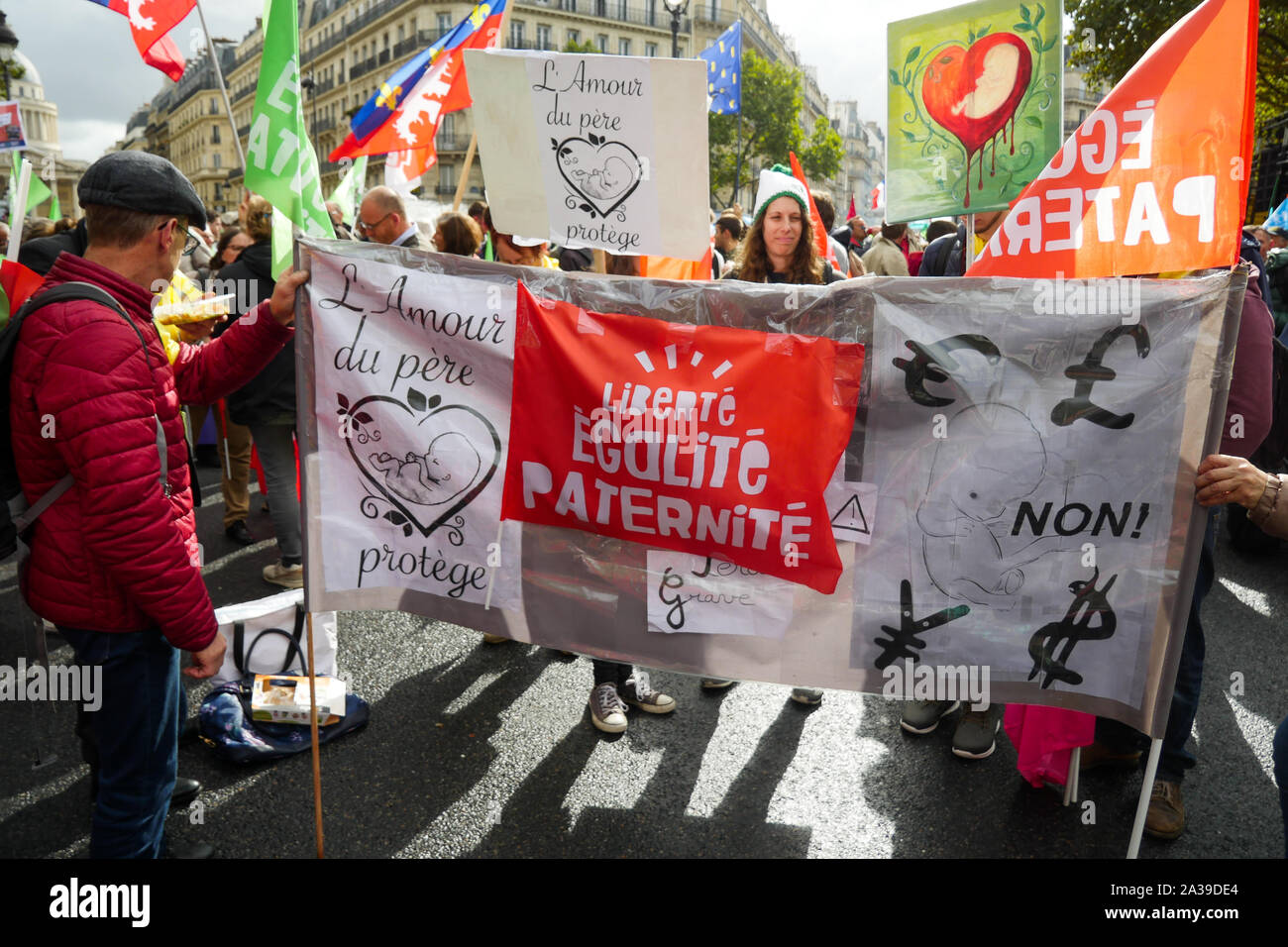Protestation pour enfants hi-res stock photography and images - Alamy