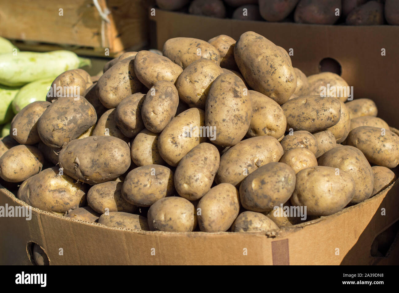 Potato boxes hi-res stock photography and images - Alamy