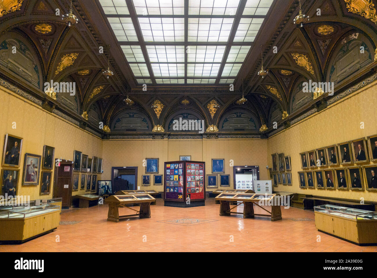 Library archives hi-res stock photography and images - Alamy