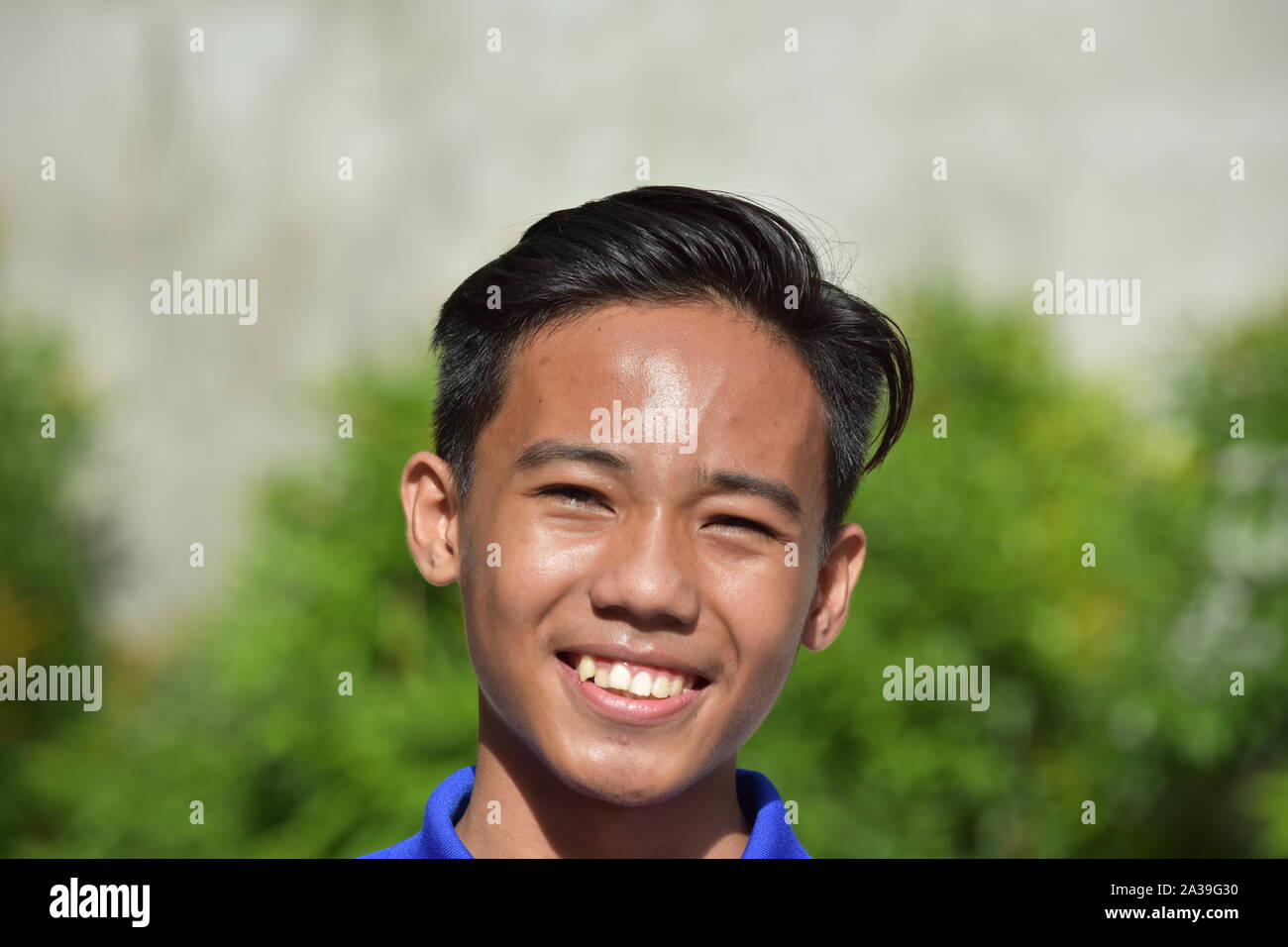 Smiling filipino boy hi-res stock photography and images - Alamy