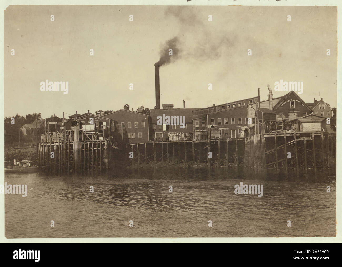 Sardine canneries hi-res stock photography and images - Alamy