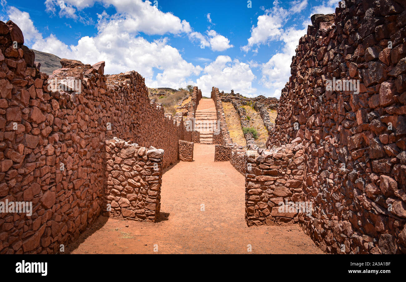 Wari ruins peru hi-res stock photography and images - Alamy