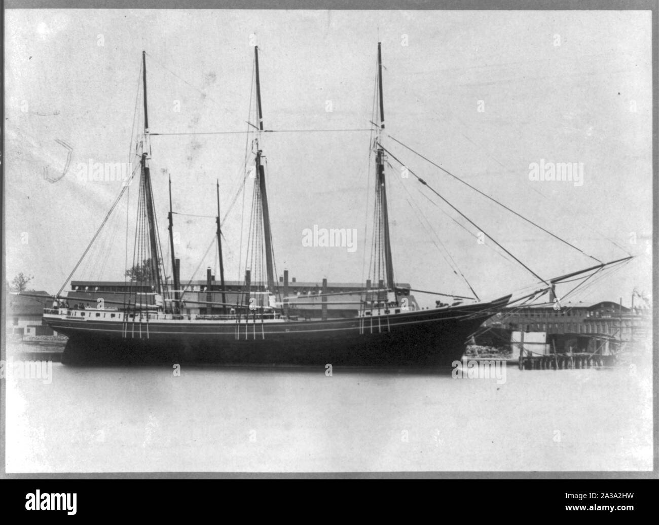Port of wilmington cargo ship hi-res stock photography and images - Alamy