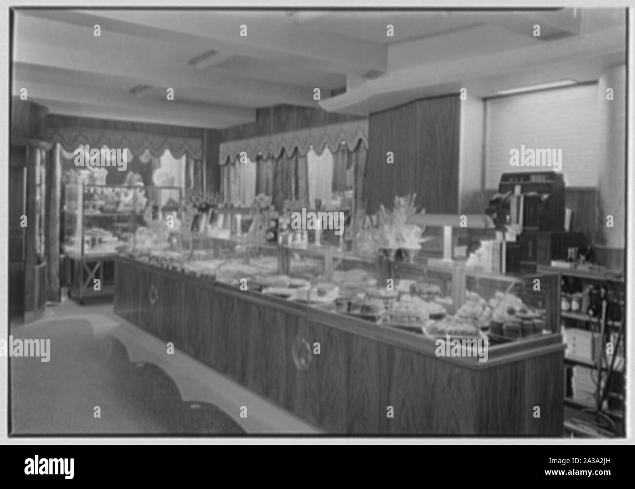 Schrafft's, 1221 Madison Ave., New York City Stock Photo - Alamy