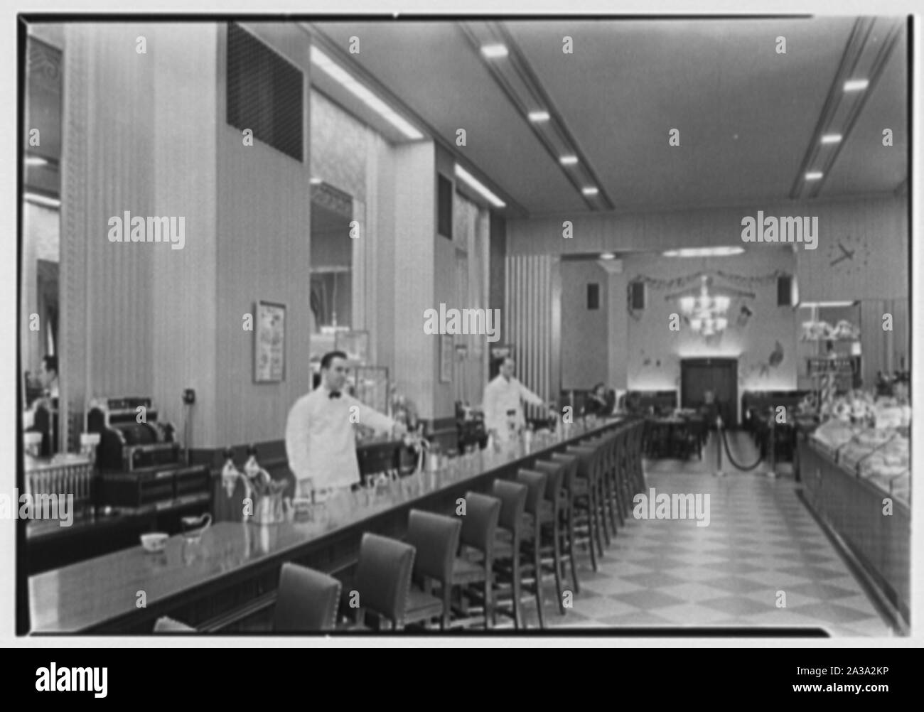 Schrafft's, 2285 Broadway, New York City Stock Photo - Alamy