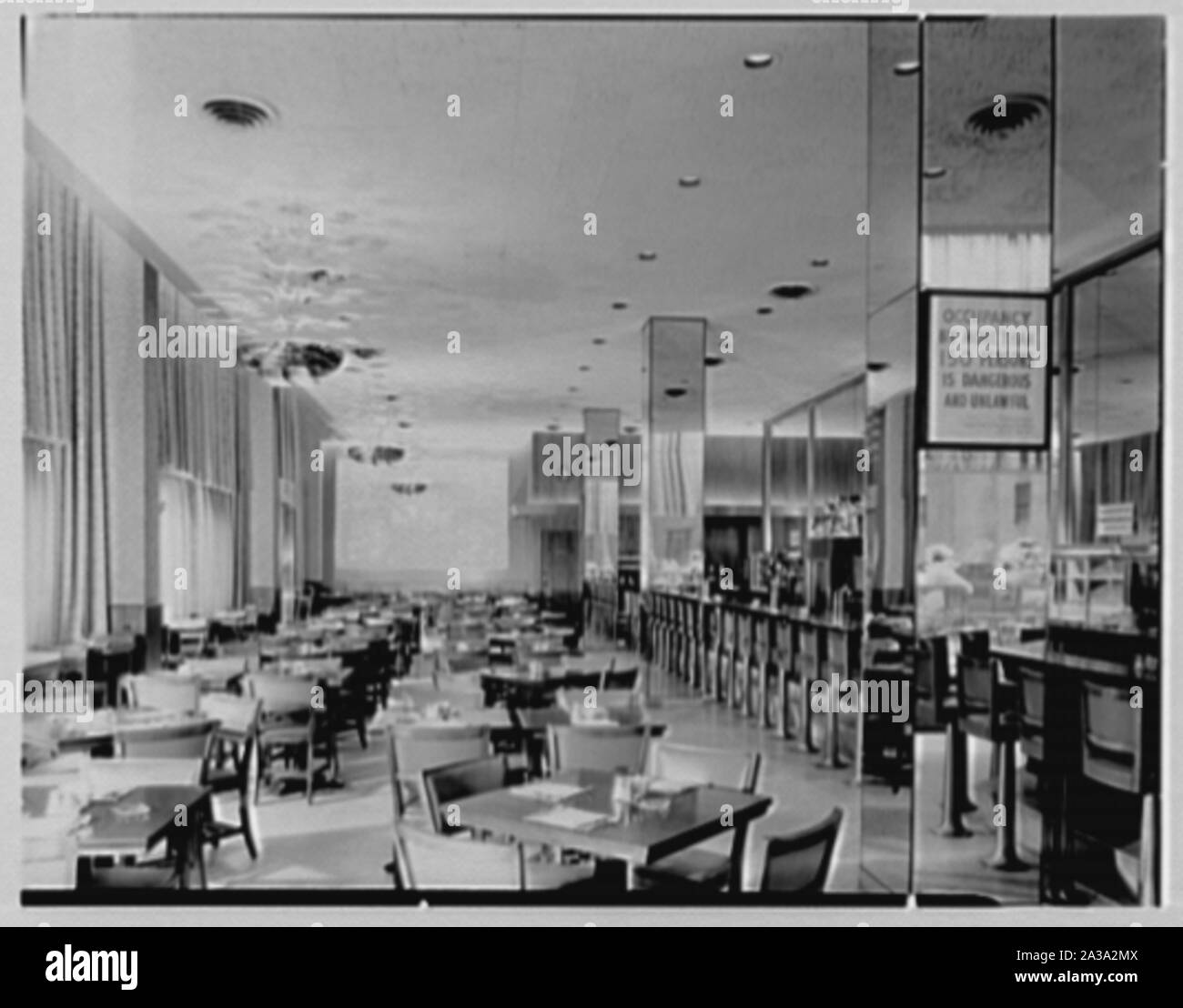 Schrafft's, 488 Madison Ave., New York City Stock Photo - Alamy