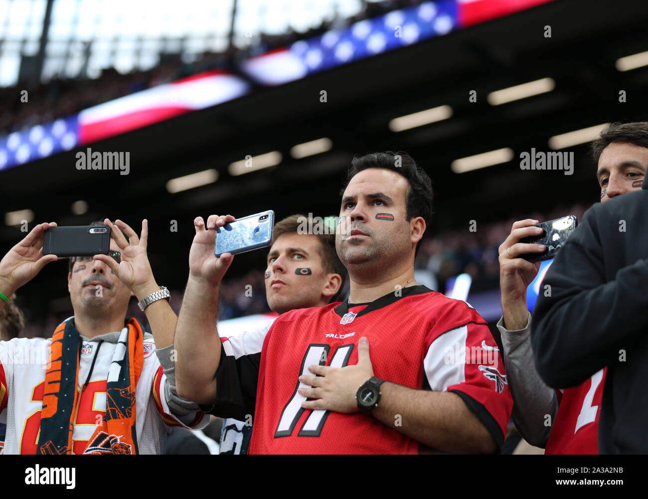 National anthem uk football hi-res stock photography and images - Alamy