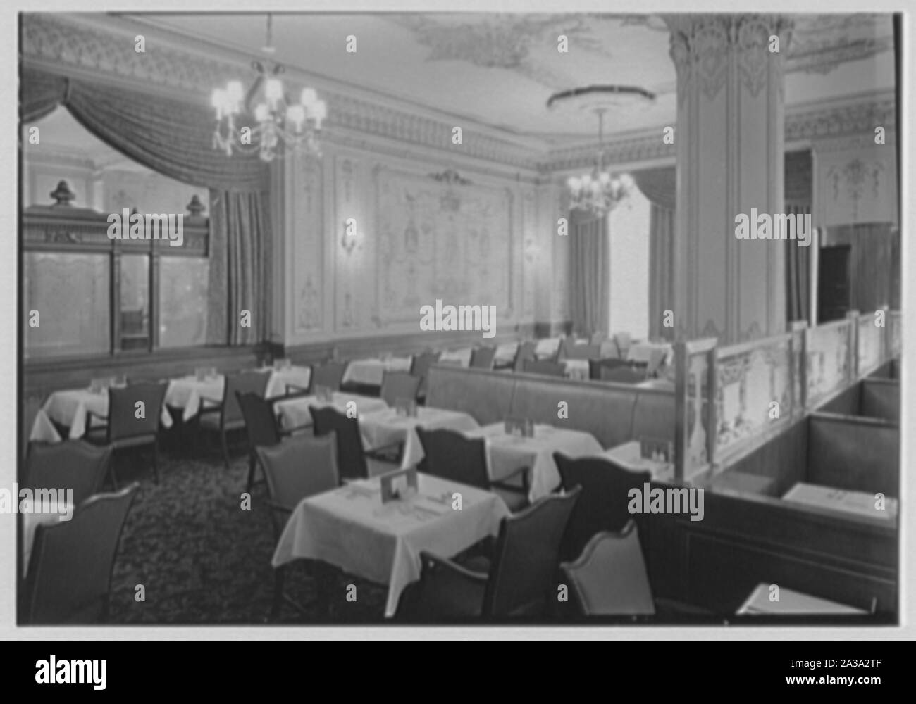Schrafft's, Chrysler Building, New York City Stock Photo - Alamy