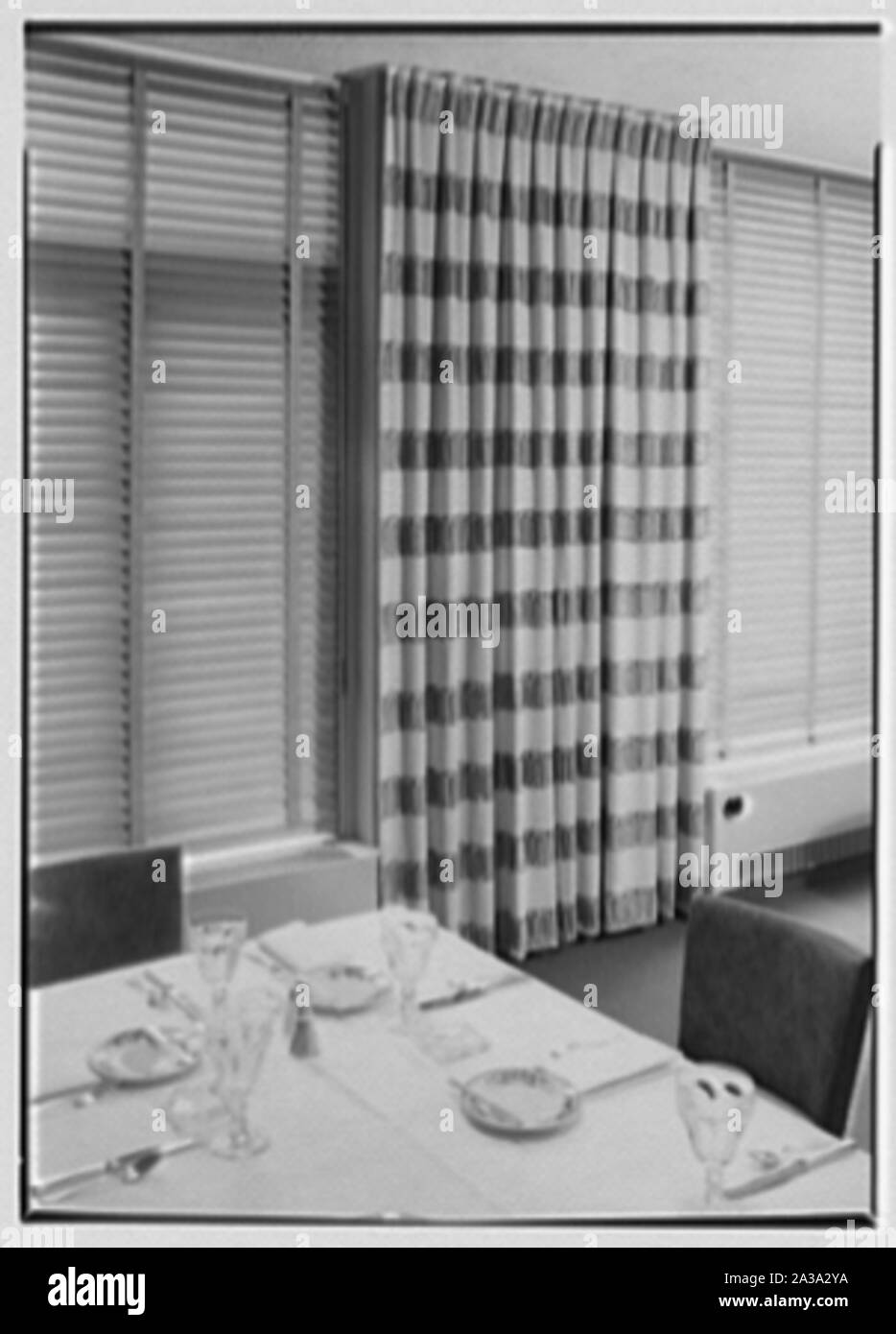 Schrafft's, Esso Building, Radio City, New York City Stock Photo - Alamy