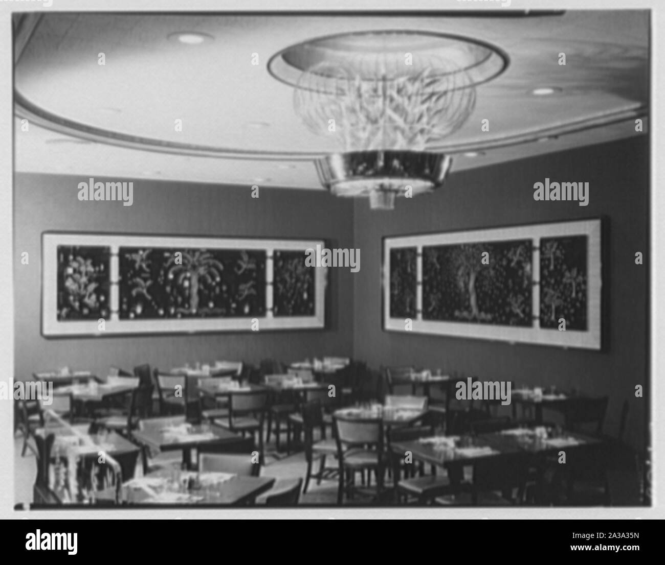 Schraffts hi-res stock photography and images - Alamy