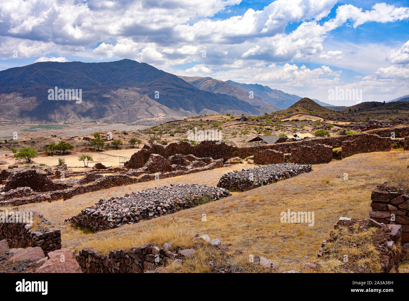 Pikillacta peru hi-res stock photography and images - Alamy