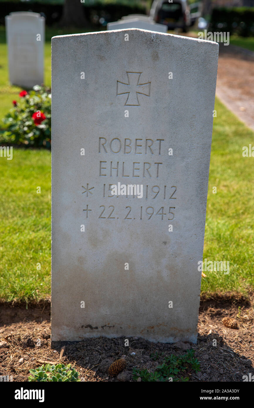 The German War Grave of Robert Ehlert at Beachley Barracks Military Cemetery Stock Photo - Alamy