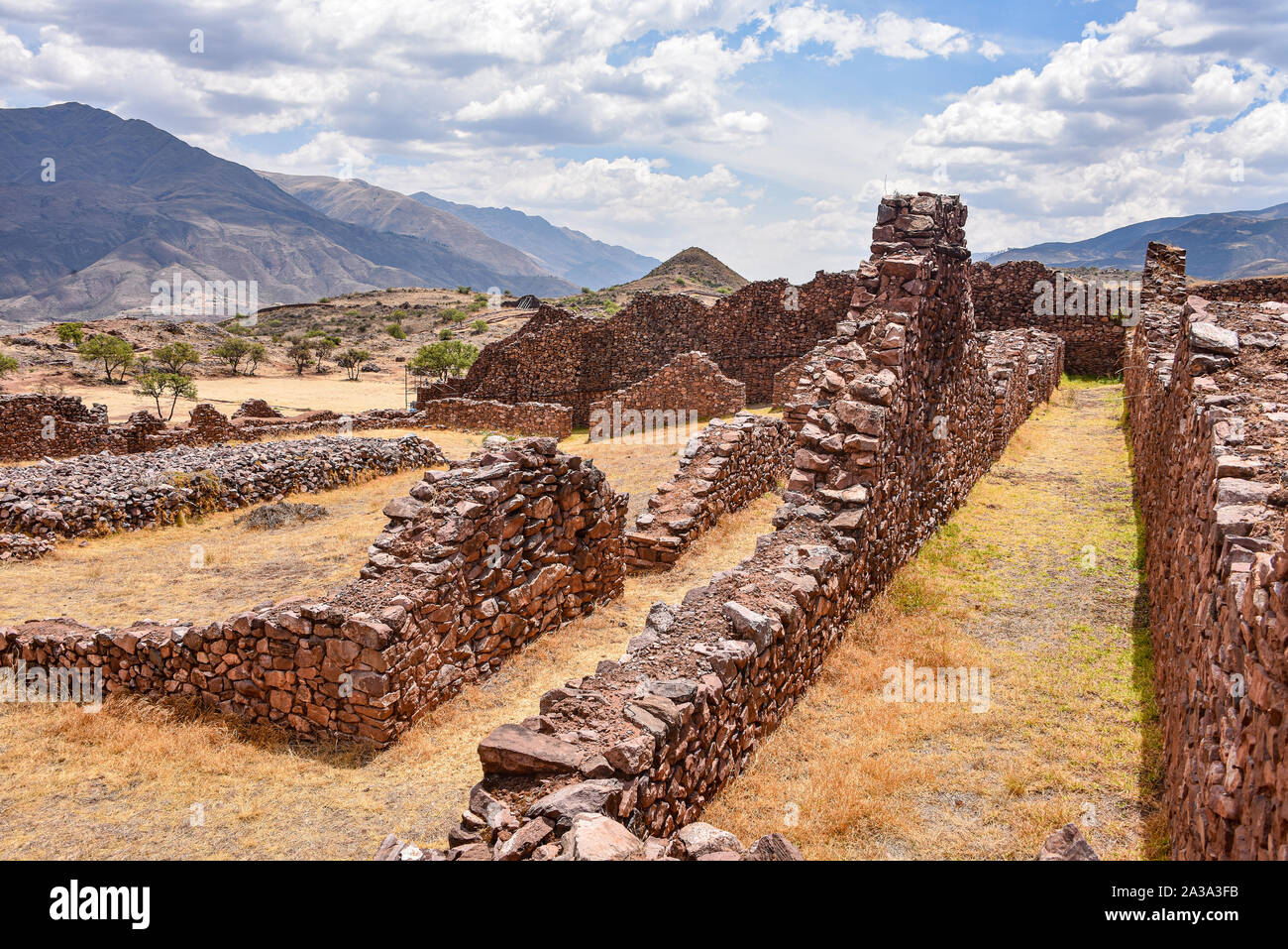 Pikillacta peru hi-res stock photography and images - Alamy