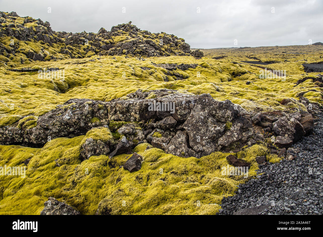 Blue lagoon iceland rocks hi-res stock photography and images - Alamy