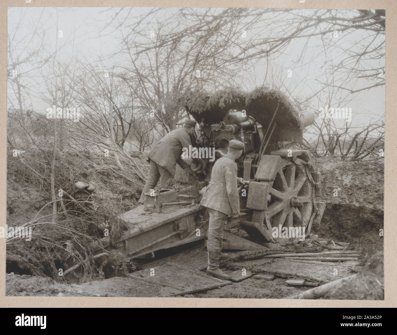 Howitzers hi-res stock photography and images - Alamy