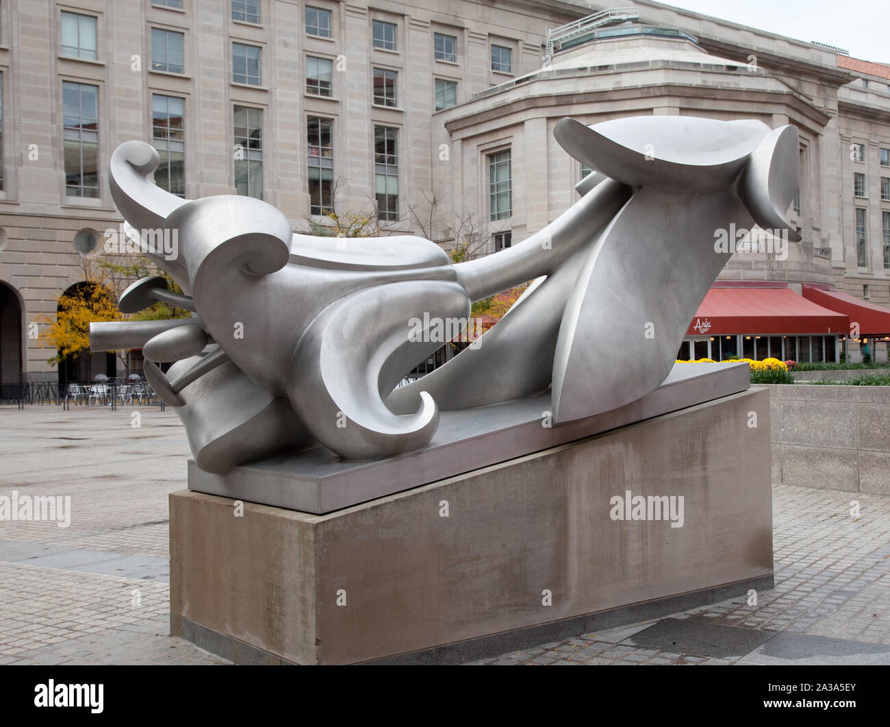 Sculpture Federal Triangle Flowers, Lily, by Robin Stephen at the ...